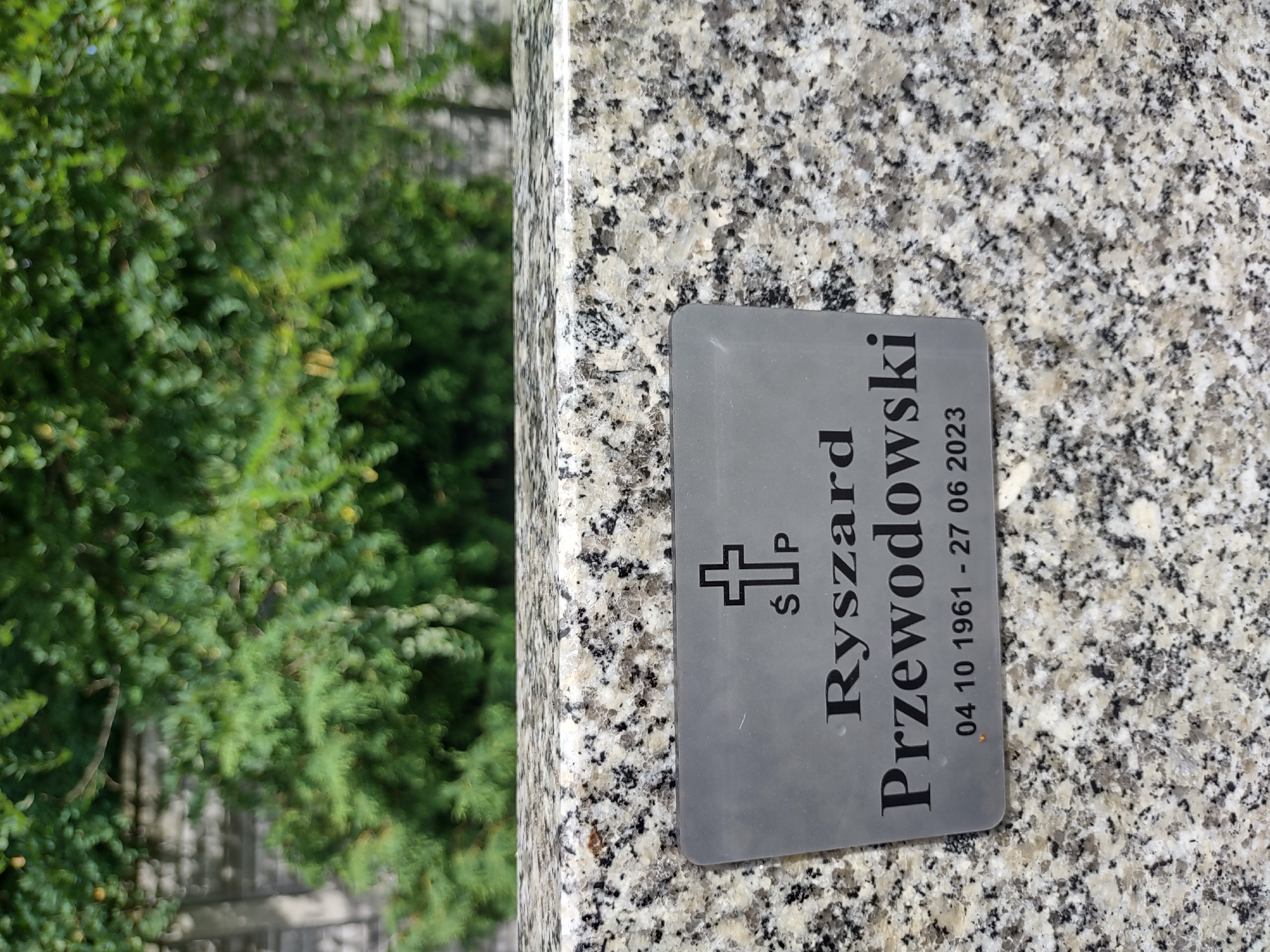 GROBONET - wyszukiwarka osób pochowanych - Cmentarze komunalne w Rybniku